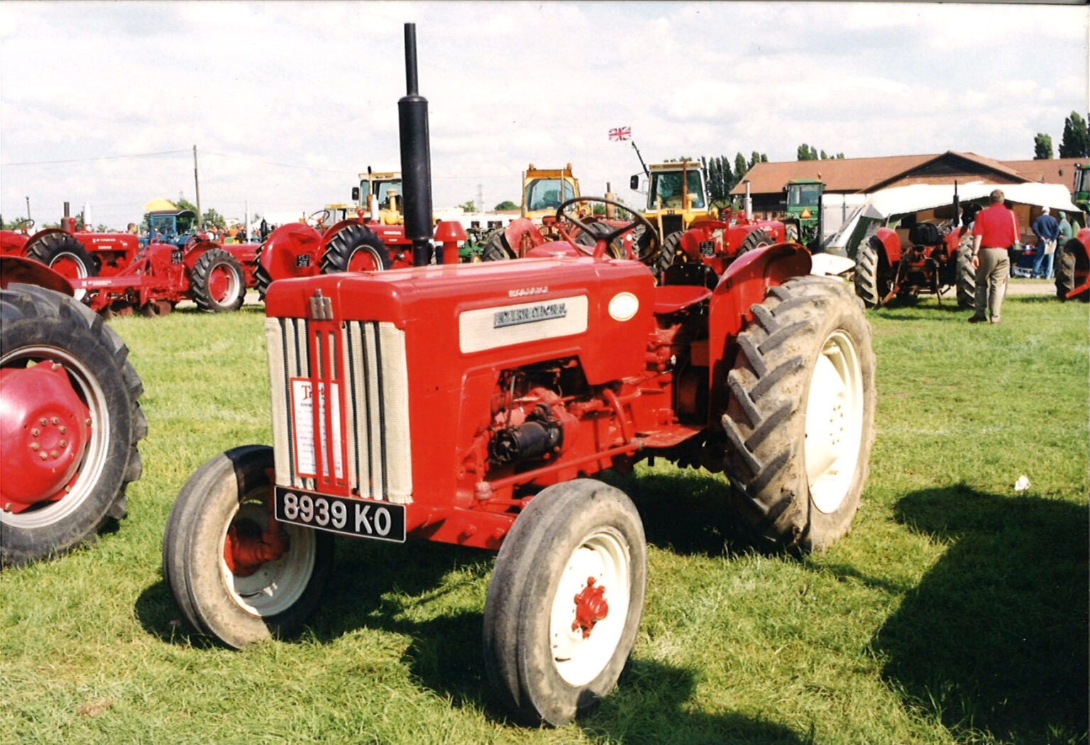 Juhannuksen traktorivisa! Tunnistatko vanhat traktorit ja niiden ...